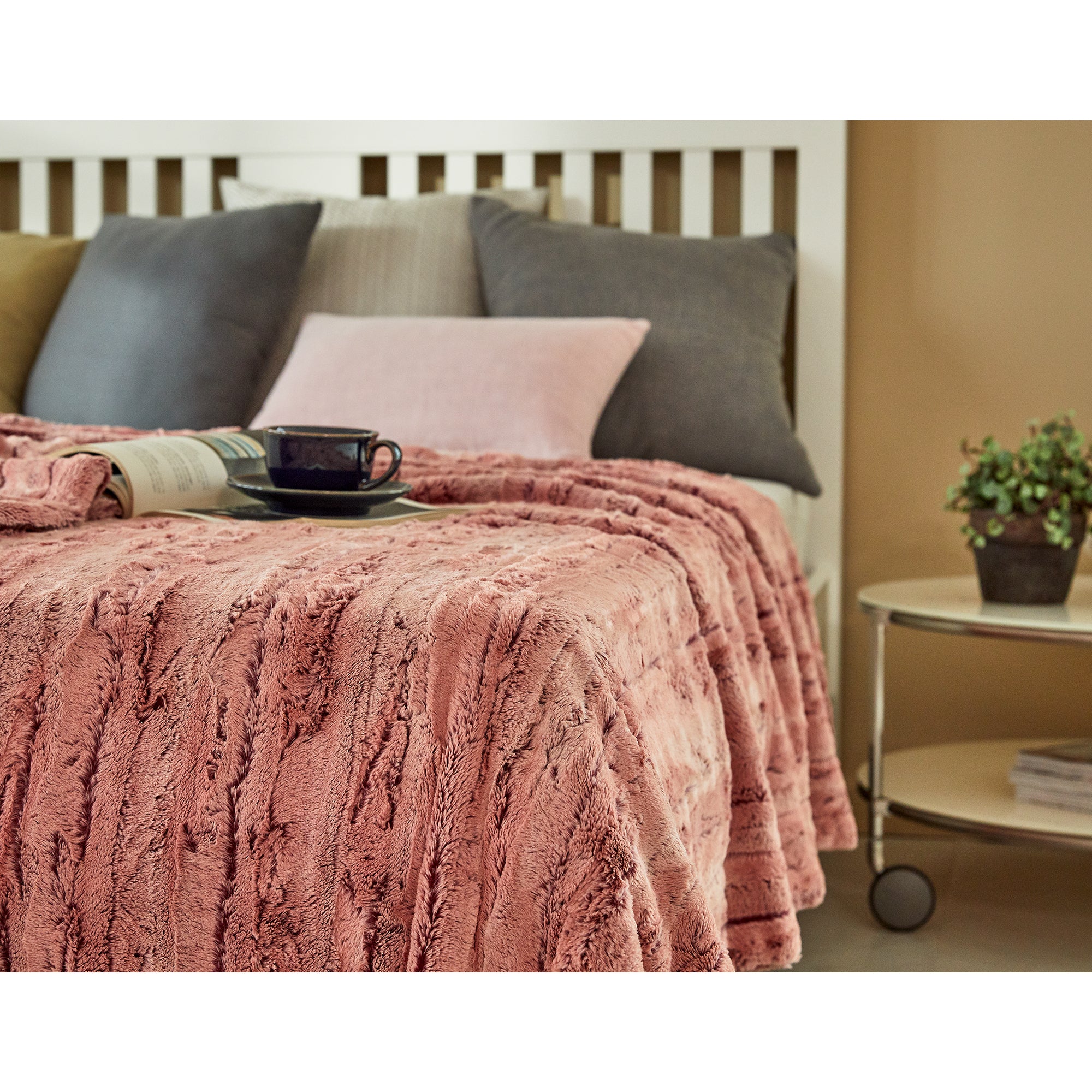 Premium Faux Fur Minky Blanket - Dusty Rose